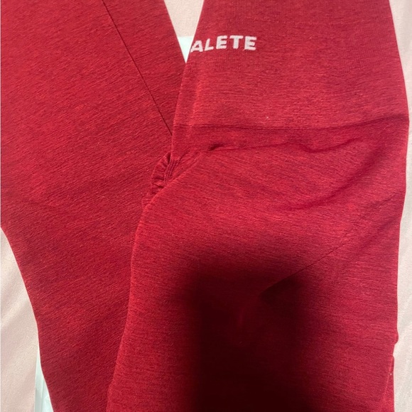 Alphalete | Pants & Jumpsuits | Alphalete Amplify Leggings Scarlet ...